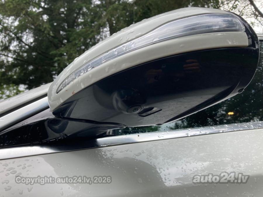 White Mercedes-Benz E-Class 2018 in Tallinn, with an engine capacity of 2.00 L and mileage of 158 thousand km for 26000 €, photo 20 on AUTOMOTO.COM.LV