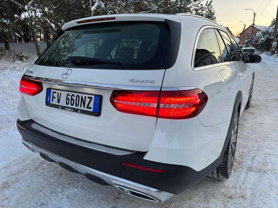 White Mercedes-Benz E-Class 2019 in Vilnius, with an engine capacity of 1.95 L and mileage of 352 thousand km for 15900 €, photo 11 on AUTOMOTO.COM.LV