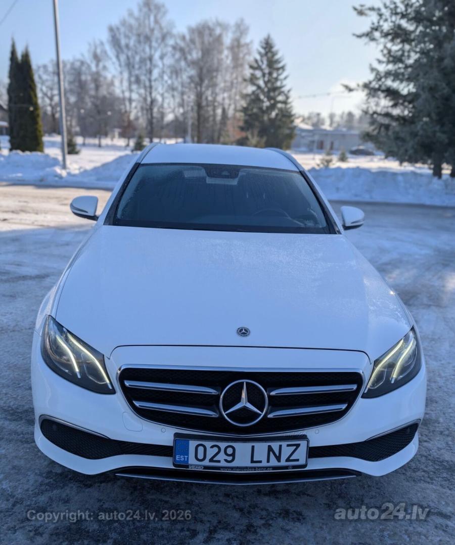 Balts Mercedes-Benz E-Class 2019 Tallina, ar dzinēja tilpumu 2.00 L un nobraukumu 160 tūkst. km par 23500 €, foto 1 vietnē AUTOMOTO.COM.LV