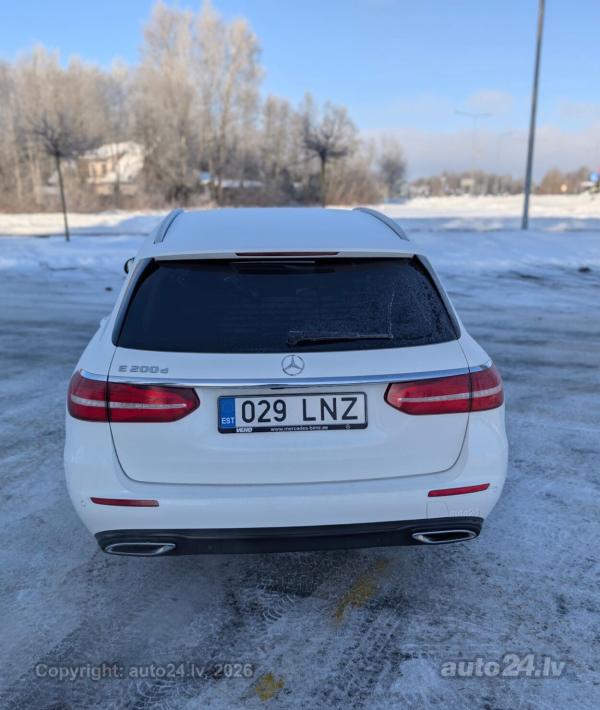 Balts Mercedes-Benz E-Class 2019 Tallina, ar dzinēja tilpumu 2.00 L un nobraukumu 160 tūkst. km par 23500 €, foto 2 vietnē AUTOMOTO.COM.LV