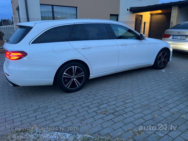 Balts Mercedes-Benz E-Class 2019 Tallina, ar dzinēja tilpumu 2.00 L un nobraukumu 154 tūkst. km par 22900 €, foto 4 vietnē AUTOMOTO.COM.LV