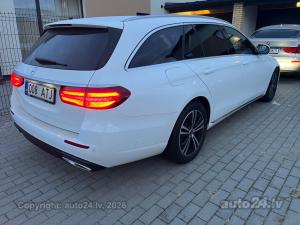 White Mercedes-Benz E-Class 2019 in Tallinn, with an engine capacity of 2.00 L and mileage of 154 thousand km for 22900 €, photo 6 on AUTOMOTO.COM.LV