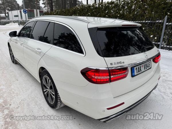 White Mercedes-Benz E-Class 2020 in Tallinn, with an engine capacity of 2.00 L and mileage of 232 thousand km for 22500 €, photo 5 on AUTOMOTO.COM.LV
