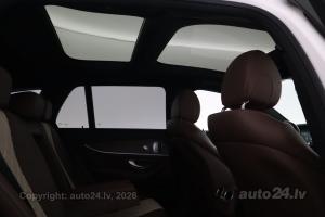 White Mercedes-Benz E-Class 2020 in Tallinn, with an engine capacity of 2.00 L and mileage of 106 thousand km for 30500 €, photo 17 on AUTOMOTO.COM.LV