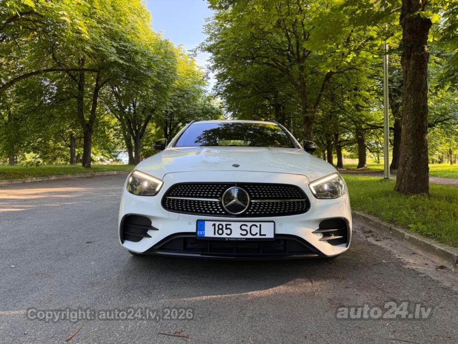 Белый Мерседес Е-Класс 2021 в Таллин, объемом двигателя 2.00 л и пробегом 136 тыс. км за 30900 €, фото 5 на AUTOMOTO.COM.LV