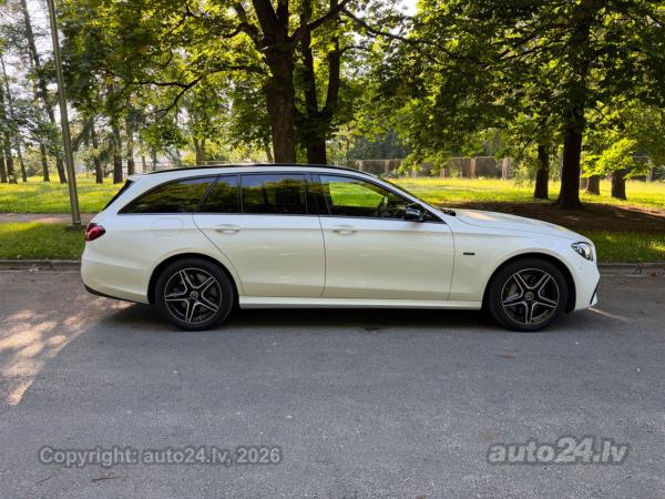 Balts Mercedes-Benz E-Class 2021 Tallina, ar dzinēja tilpumu 2.00 L un nobraukumu 136 tūkst. km par 30900 €, foto 5 vietnē AUTOMOTO.COM.LV