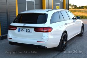 Balts Mercedes-Benz E-Class 2021 Tallina, ar dzinēja tilpumu 2.00 L un nobraukumu 95 tūkst. km par 39999 €, foto 4 vietnē AUTOMOTO.COM.LV