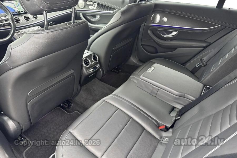 Balts Mercedes-Benz E-Class 2022 Pērnava, ar dzinēja tilpumu 2.00 L un nobraukumu 80 tūkst. km par 35500 €, foto 15 vietnē AUTOMOTO.COM.LV