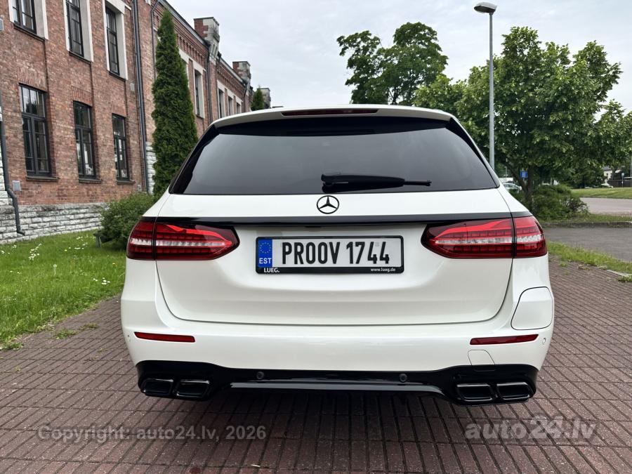 White Mercedes-Benz E-Class 2022 in Tallinn, with an engine capacity of 0.00 L and mileage of 118 thousand km for 30990 €, photo 7 on AUTOMOTO.COM.LV
