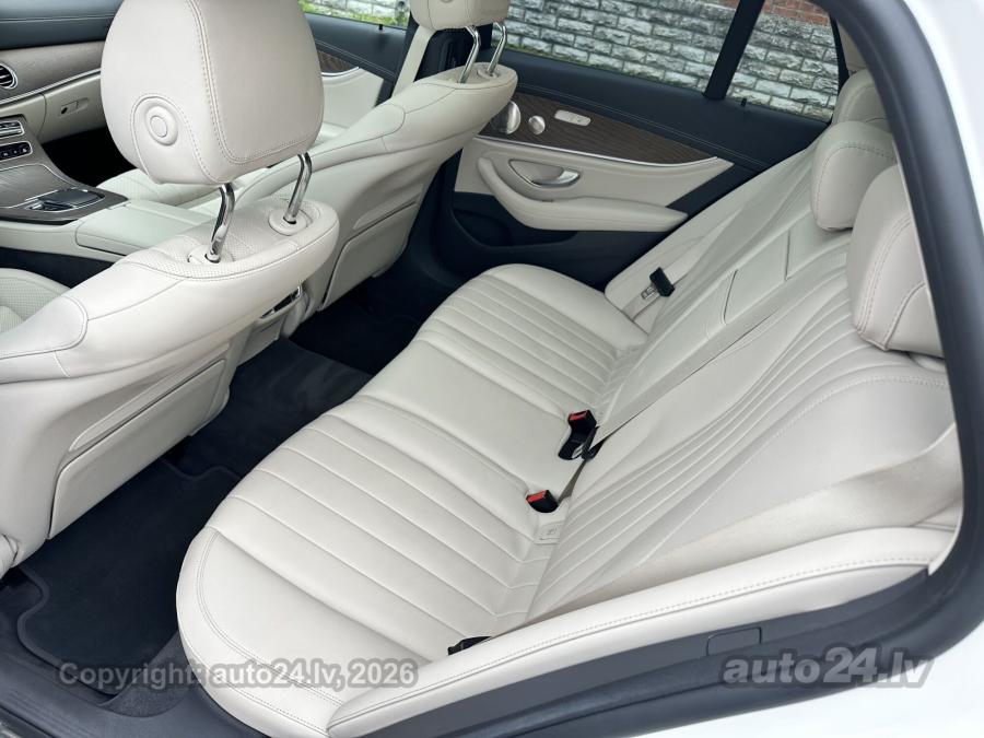 White Mercedes-Benz E-Class 2022 in Tallinn, with an engine capacity of 0.00 L and mileage of 118 thousand km for 30990 €, photo 15 on AUTOMOTO.COM.LV