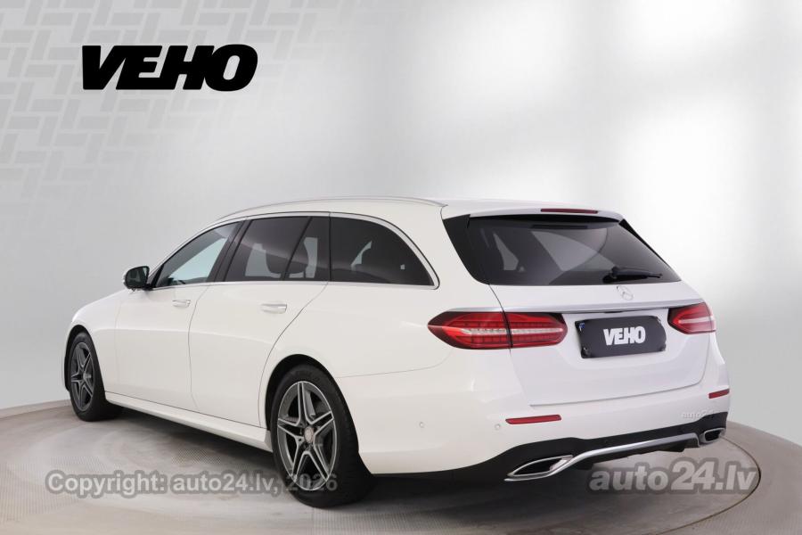 Balts Mercedes-Benz E-Class 2022 Tallina, ar dzinēja tilpumu 2.00 L un nobraukumu 59 tūkst. km par 33900 €, foto 5 vietnē AUTOMOTO.COM.LV