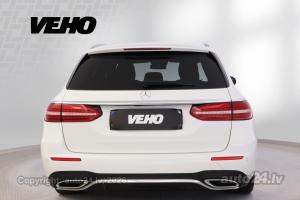 Balts Mercedes-Benz E-Class 2022 Tallina, ar dzinēja tilpumu 2.00 L un nobraukumu 59 tūkst. km par 33900 €, foto 9 vietnē AUTOMOTO.COM.LV