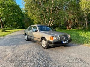 Yellow Mercedes-Benz E-Class 1989 in Parnu, with an engine capacity of 2.00 L and mileage of 110 thousand km for 5699 €, photo  on AUTOMOTO.COM.LV