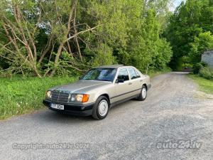 Dzeltens Mercedes-Benz E-Class 1989 Pērnava, ar dzinēja tilpumu 2.00 L un nobraukumu 110 tūkst. km par 5699 €, foto 8 vietnē AUTOMOTO.COM.LV