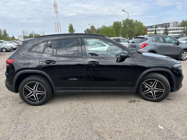 Black Mercedes-Benz EQA 2021 in Alytus, with an engine capacity of 0.00 L and mileage of 100 thousand km for 23500 €, photo 5 on AUTOMOTO.COM.LV