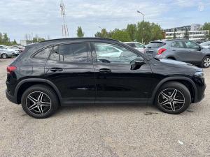 Black Mercedes-Benz EQA 2021 in Alytus, with an engine capacity of 0.00 L and mileage of 100 thousand km for 23500 €, photo 6 on AUTOMOTO.COM.LV