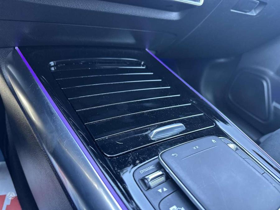Black Mercedes-Benz EQA 2021 in Alytus, with an engine capacity of 0.00 L and mileage of 100 thousand km for 23500 €, photo 18 on AUTOMOTO.COM.LV