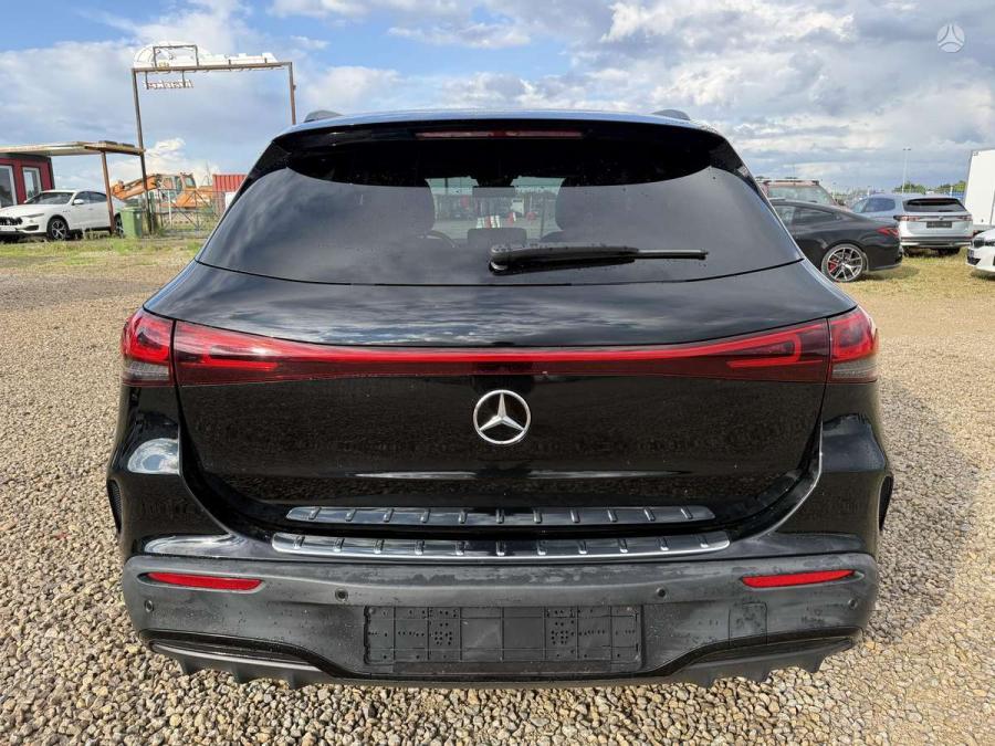 Black Mercedes-Benz EQA 2021 in Vilnius, with an engine capacity of 0.00 L and mileage of 108 thousand km for 23900 €, photo 5 on AUTOMOTO.COM.LV