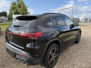 Black Mercedes-Benz EQA 2021 in Vilnius, with an engine capacity of 0.00 L and mileage of 108 thousand km for 23900 €, photo 6 on AUTOMOTO.COM.LV