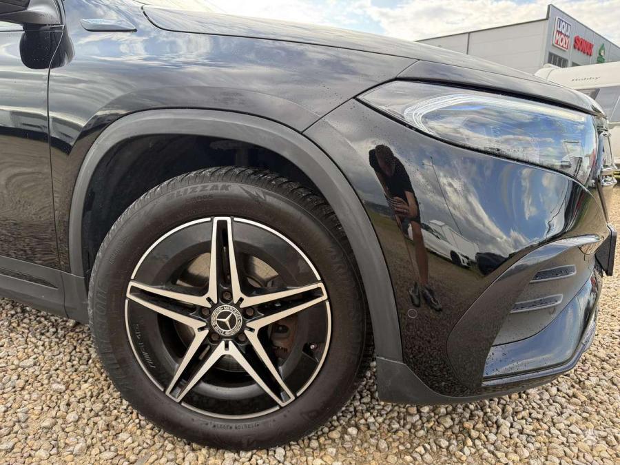 Black Mercedes-Benz EQA 2021 in Vilnius, with an engine capacity of 0.00 L and mileage of 108 thousand km for 23900 €, photo 11 on AUTOMOTO.COM.LV