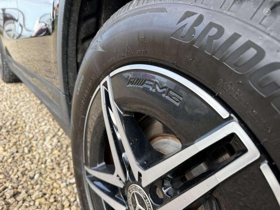 Black Mercedes-Benz EQA 2021 in Vilnius, with an engine capacity of 0.00 L and mileage of 108 thousand km for 23900 €, photo 13 on AUTOMOTO.COM.LV