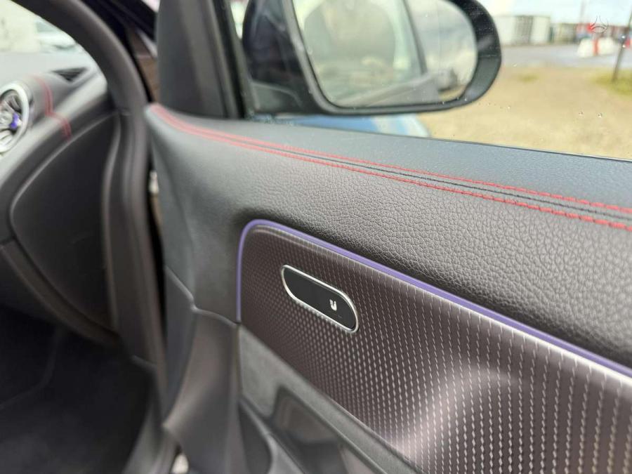Black Mercedes-Benz EQA 2021 in Vilnius, with an engine capacity of 0.00 L and mileage of 108 thousand km for 23900 €, photo 19 on AUTOMOTO.COM.LV
