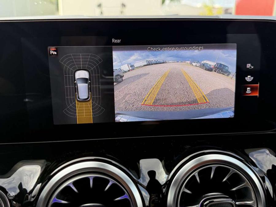Black Mercedes-Benz EQA 2021 in Vilnius, with an engine capacity of 0.00 L and mileage of 108 thousand km for 23900 €, photo 28 on AUTOMOTO.COM.LV