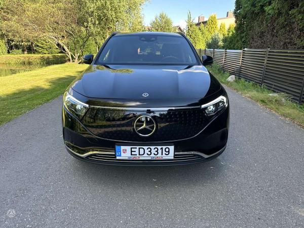 Black Mercedes-Benz EQA 2023 in Kaunas, with an engine capacity of 0.00 L and mileage of 59 thousand km for 29700 €, photo 3 on AUTOMOTO.COM.LV