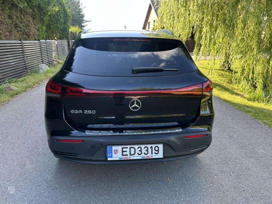 Melns Mercedes-Benz EQA 2023 Kauņa, ar dzinēja tilpumu 0.00 L un nobraukumu 59 tūkst. km par 29700 €, foto 8 vietnē AUTOMOTO.COM.LV