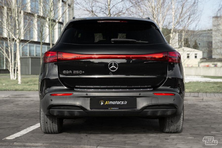 Black Mercedes-Benz EQA 2023 in Vilnius, with an engine capacity of 0.00 L and mileage of 22 thousand km for 29500 €, photo 7 on AUTOMOTO.COM.LV