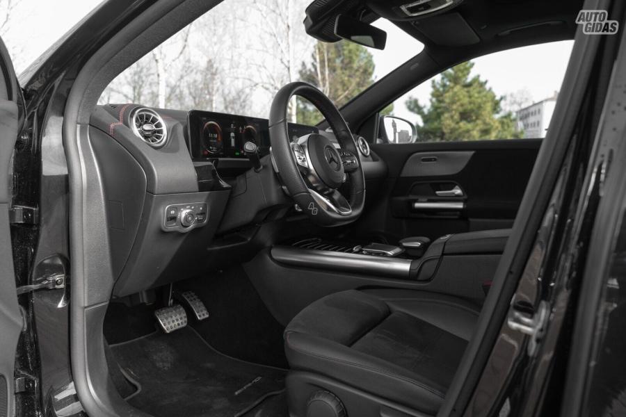 Black Mercedes-Benz EQA 2023 in Vilnius, with an engine capacity of 0.00 L and mileage of 22 thousand km for 29500 €, photo 16 on AUTOMOTO.COM.LV