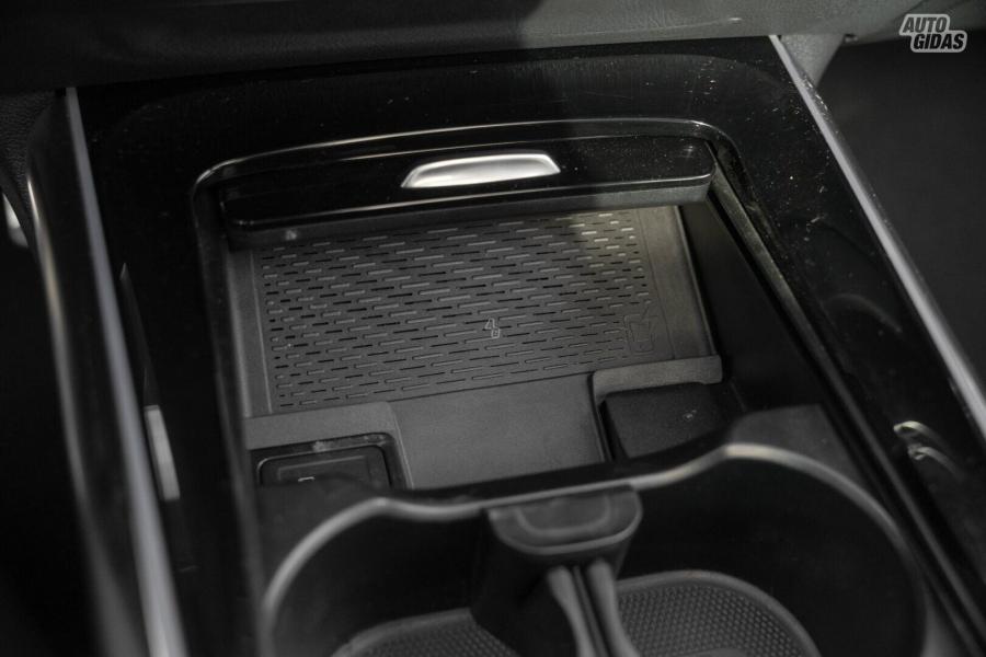 Black Mercedes-Benz EQA 2023 in Vilnius, with an engine capacity of 0.00 L and mileage of 22 thousand km for 29500 €, photo 33 on AUTOMOTO.COM.LV
