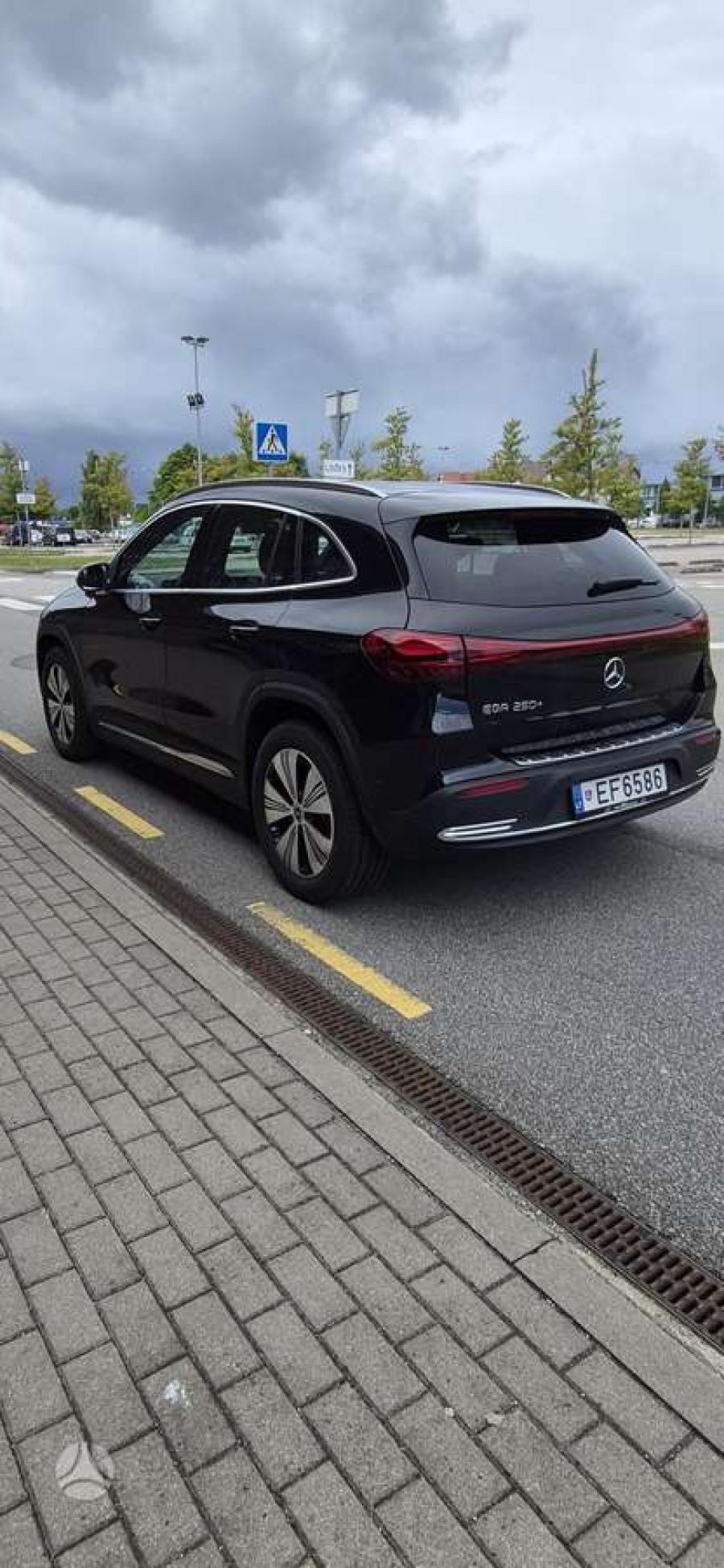 Black Mercedes-Benz EQA 2026 in Klaipeda, with an engine capacity of 0.00 L and mileage of 0 thousand km for 35900 €, photo 4 on AUTOMOTO.COM.LV