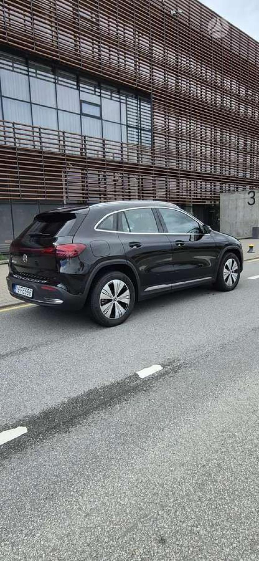 Black Mercedes-Benz EQA 2026 in Klaipeda, with an engine capacity of 0.00 L and mileage of 0 thousand km for 35900 €, photo 5 on AUTOMOTO.COM.LV