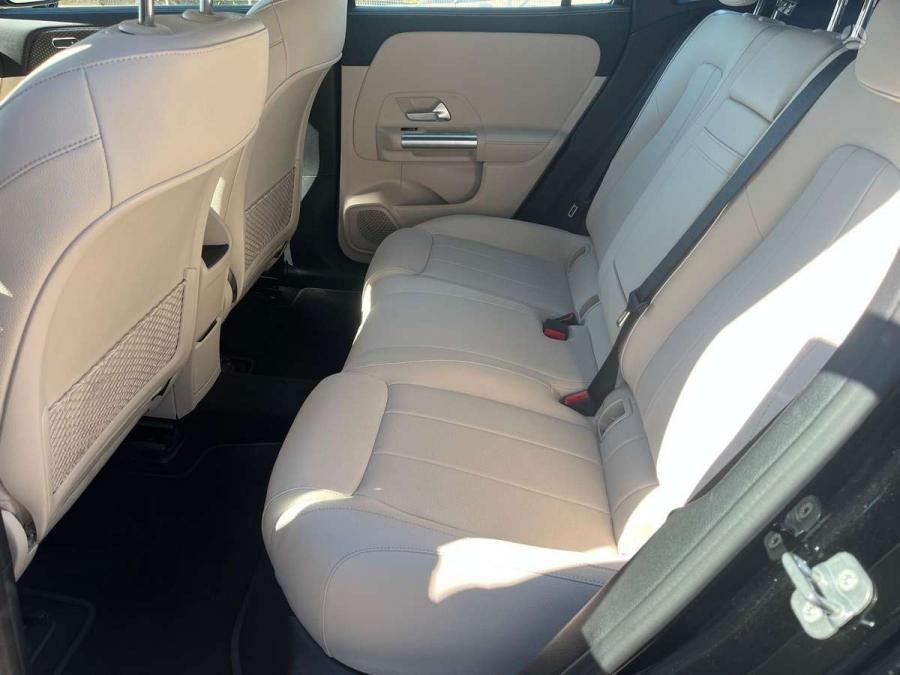 Black Mercedes-Benz EQA 2026 in Kaunas, with an engine capacity of 0.00 L and mileage of 10 thousand km for 45900 €, photo 15 on AUTOMOTO.COM.LV