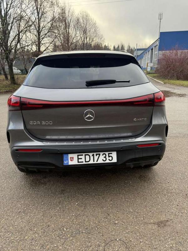 Pelēks Mercedes-Benz EQA 2021 Viļņa, ar dzinēja tilpumu 0.00 L un nobraukumu 27 tūkst. km par 31900 €, foto 6 vietnē AUTOMOTO.COM.LV
