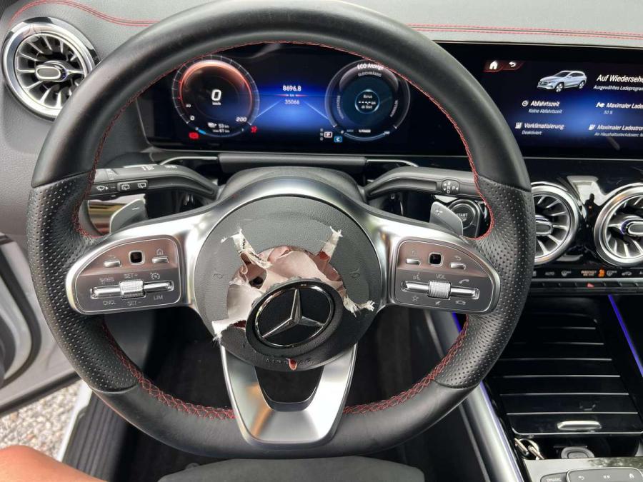 Белый Мерседес EQA 2023 в Каунас, объемом двигателя 0.00 л и пробегом 35 тыс. км за 20850 €, фото 30 на AUTOMOTO.COM.LV