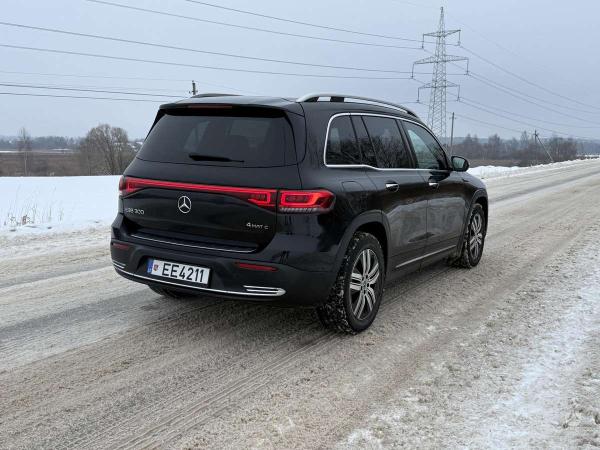 Black Mercedes-Benz EQB 2022 in Vilnius, with an engine capacity of 0.00 L and mileage of 138 thousand km for 26000 €, photo 7 on AUTOMOTO.COM.LV