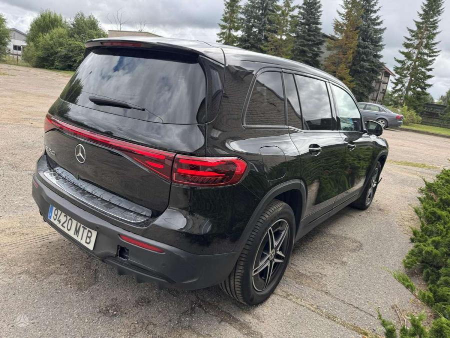 Black Mercedes-Benz EQB 2024 in Gargzdai, with an engine capacity of 0.00 L and mileage of 82 thousand km for 18500 €, photo 3 on AUTOMOTO.COM.LV