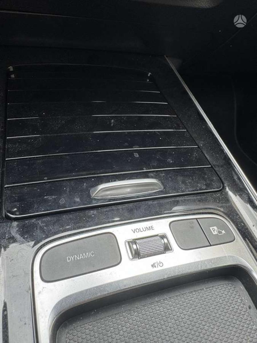 Black Mercedes-Benz EQB 2024 in Gargzdai, with an engine capacity of 0.00 L and mileage of 82 thousand km for 18500 €, photo 15 on AUTOMOTO.COM.LV