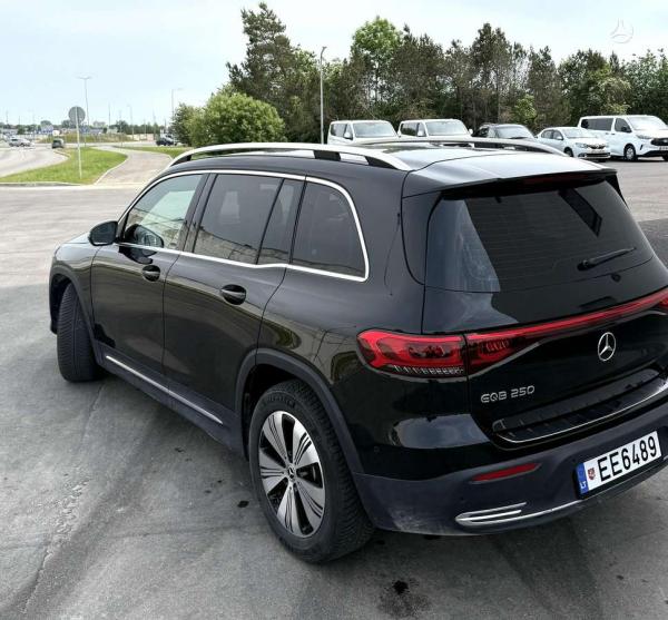 Melns Mercedes-Benz EQB 2024 Mažeikiai, ar dzinēja tilpumu 0.00 L un nobraukumu 30 tūkst. km par 34900 €, foto 4 vietnē AUTOMOTO.COM.LV