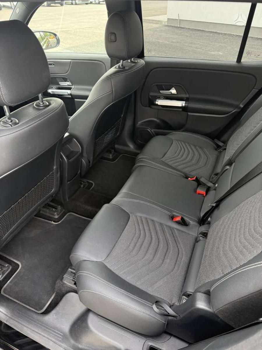 Melns Mercedes-Benz EQB 2024 Mažeikiai, ar dzinēja tilpumu 0.00 L un nobraukumu 30 tūkst. km par 34900 €, foto 7 vietnē AUTOMOTO.COM.LV