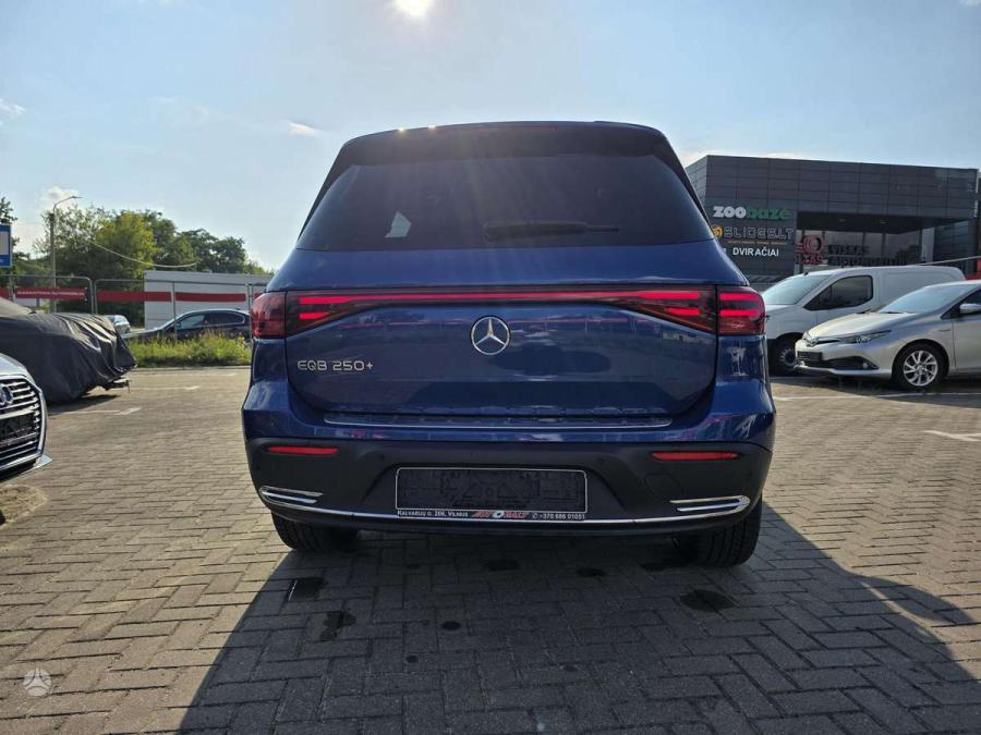 Blue Mercedes-Benz EQB 2024 in Vilnius, with an engine capacity of 0.00 L and mileage of 9 thousand km for 28500 €, photo 6 on AUTOMOTO.COM.LV