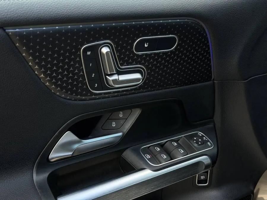 Mercedes-Benz EQB 2025 Rīga, ar dzinēja tilpumu 0.00 L un nobraukumu 9 tūkst. km par 44980 €, foto 9 vietnē AUTOMOTO.COM.LV