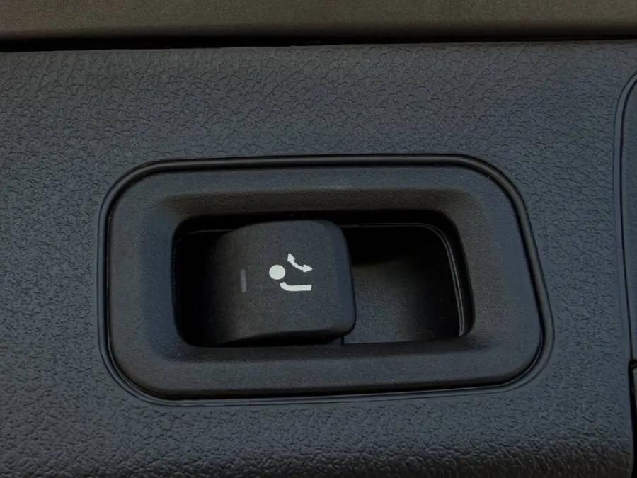 Mercedes-Benz EQB 2025 Rīga, ar dzinēja tilpumu 0.00 L un nobraukumu 9 tūkst. km par 44980 €, foto 20 vietnē AUTOMOTO.COM.LV