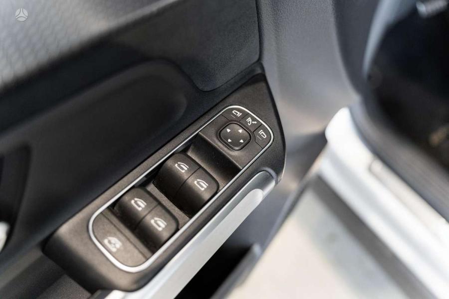 Grey Mercedes-Benz EQB 2022 in Vilnius, with an engine capacity of 0.00 L and mileage of 82 thousand km for 28990 €, photo 17 on AUTOMOTO.COM.LV