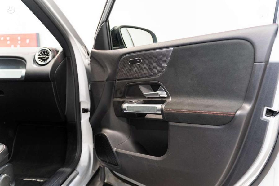 Grey Mercedes-Benz EQB 2022 in Vilnius, with an engine capacity of 0.00 L and mileage of 82 thousand km for 28990 €, photo 24 on AUTOMOTO.COM.LV