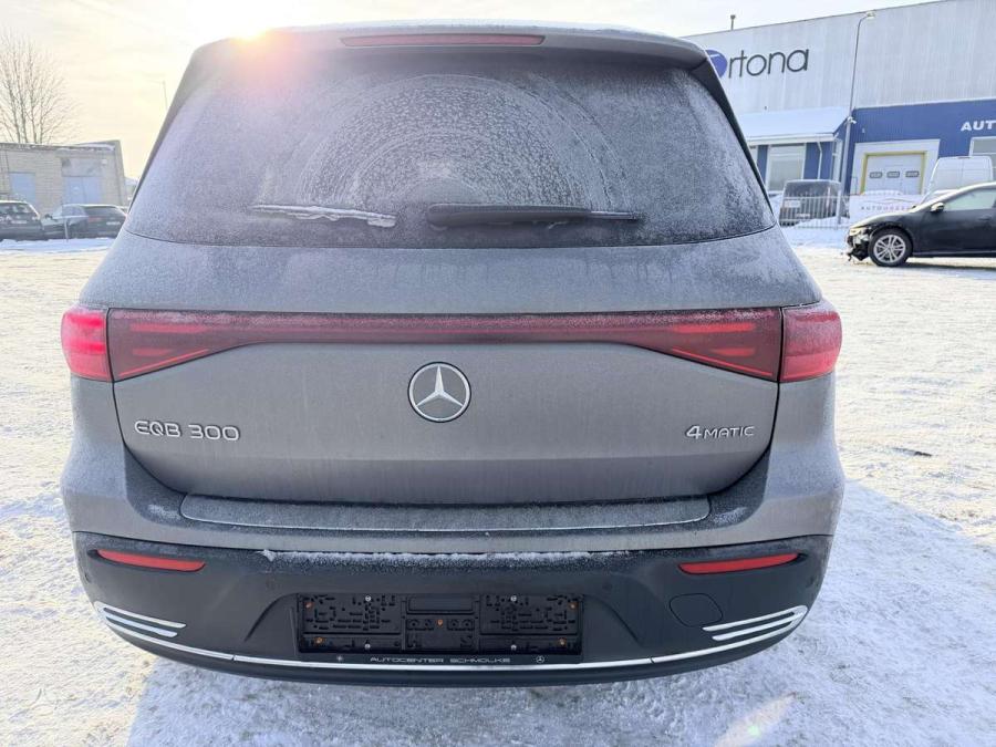 Pelēks Mercedes-Benz EQB 2024 Šauļi, ar dzinēja tilpumu 0.00 L un nobraukumu 13 tūkst. km par 24900 €, foto 5 vietnē AUTOMOTO.COM.LV