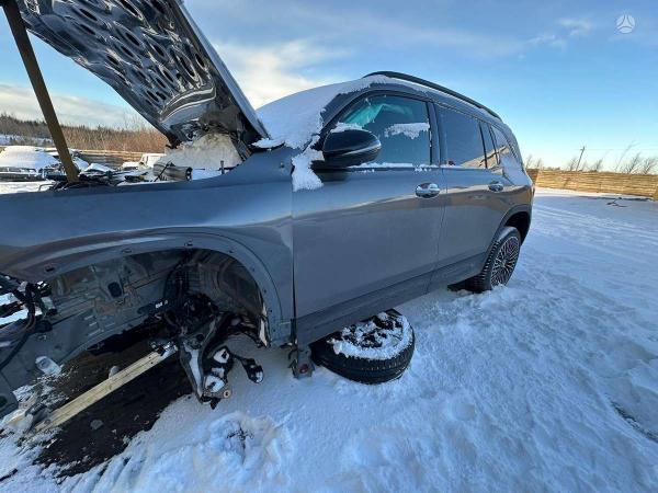 Pelēks Mercedes-Benz EQB 2025 Klaipėda, ar dzinēja tilpumu 0.00 L un nobraukumu 6 tūkst. km par 16900 €, foto 2 vietnē AUTOMOTO.COM.LV