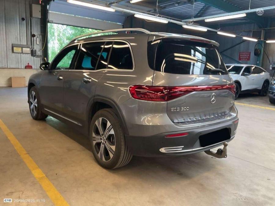 Pelēks Mercedes-Benz EQB 2025 Viļņa, ar dzinēja tilpumu 0.00 L un nobraukumu 45 tūkst. km par 44190 €, foto 4 vietnē AUTOMOTO.COM.LV